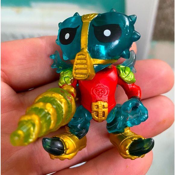 Toys | Treasure X Aliens Figure Deep Sea Rogues Octaslop Aqua Loose ...